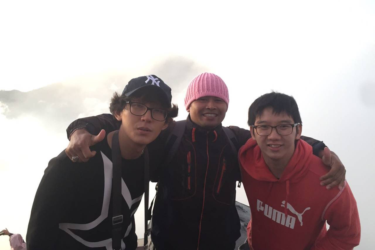 Bali Trekking Sunrise and Pakerisan River Tubing Tour